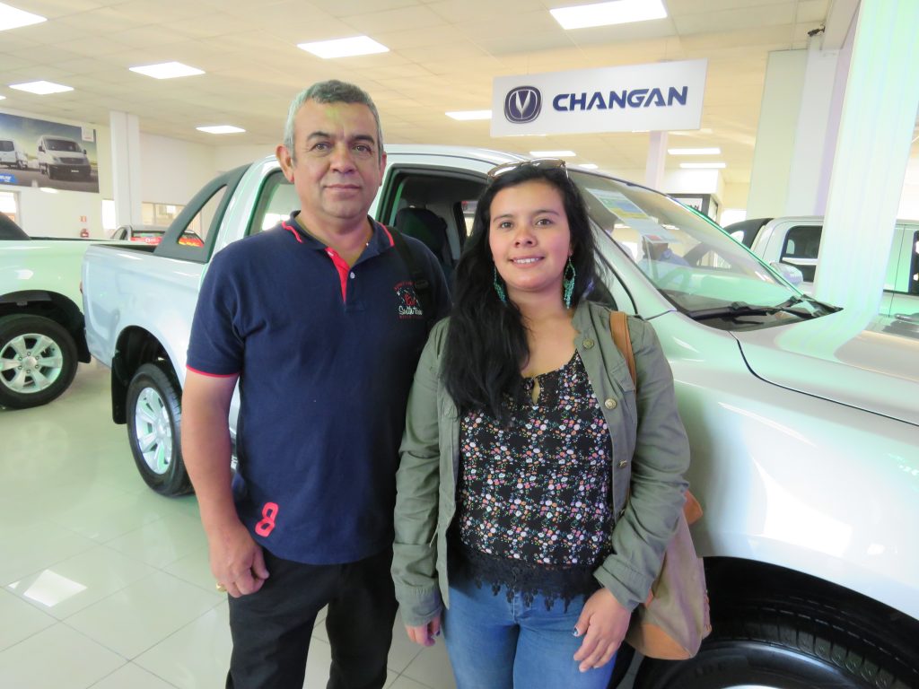 Sergio Escobar presentó el nuevo modelo JAC T6