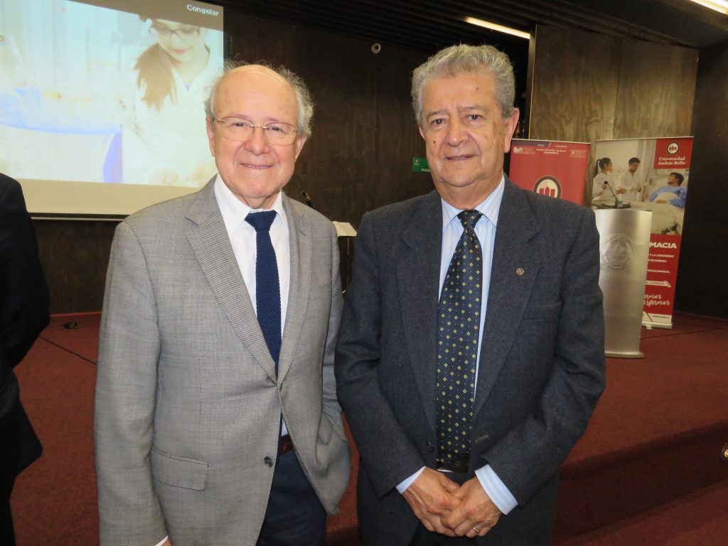 Lanzamiento carrera Química y Farmacia Unab Concepción