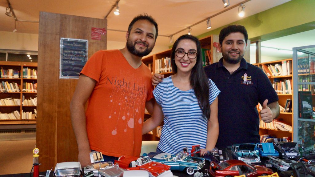 Exposición de vehículos a escala