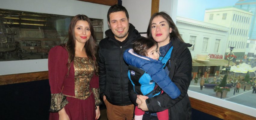 Personajes de la Historia local visitaron la Galería de la Historia de ...