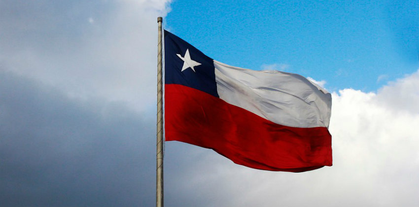 Evite multas: aprenda a izar correctamente la bandera