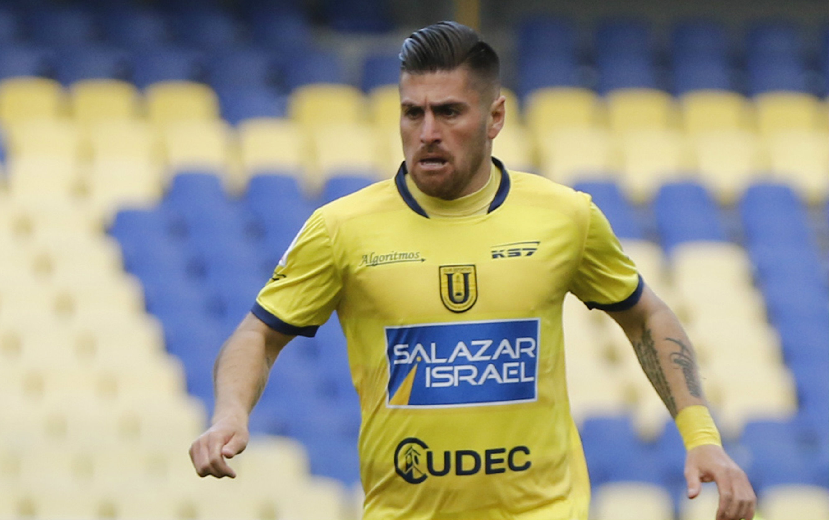 Fernando Manríquez mira de reojo a Nonguén