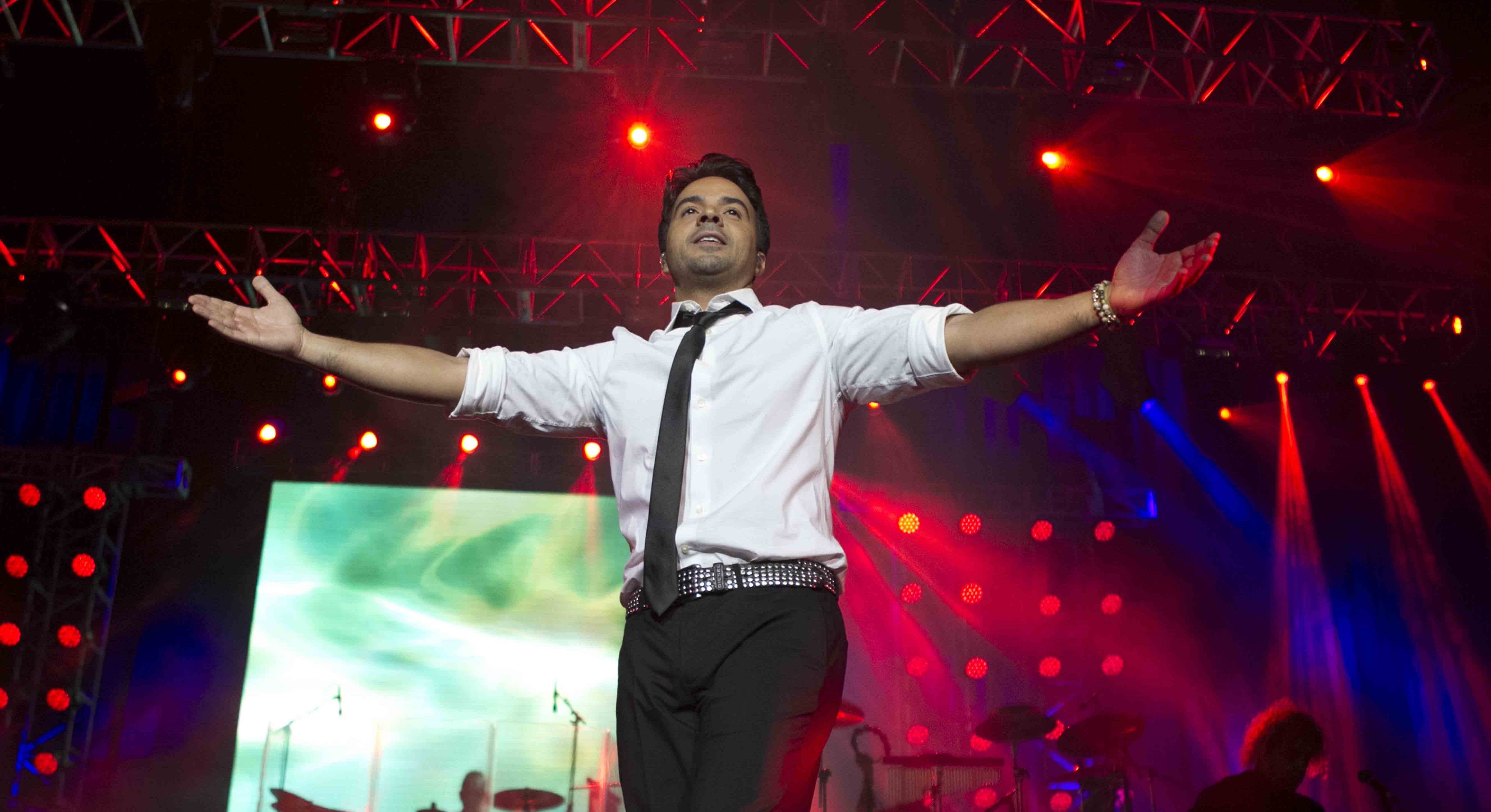 Show de Luis Fonsi cambia de hora y escenario