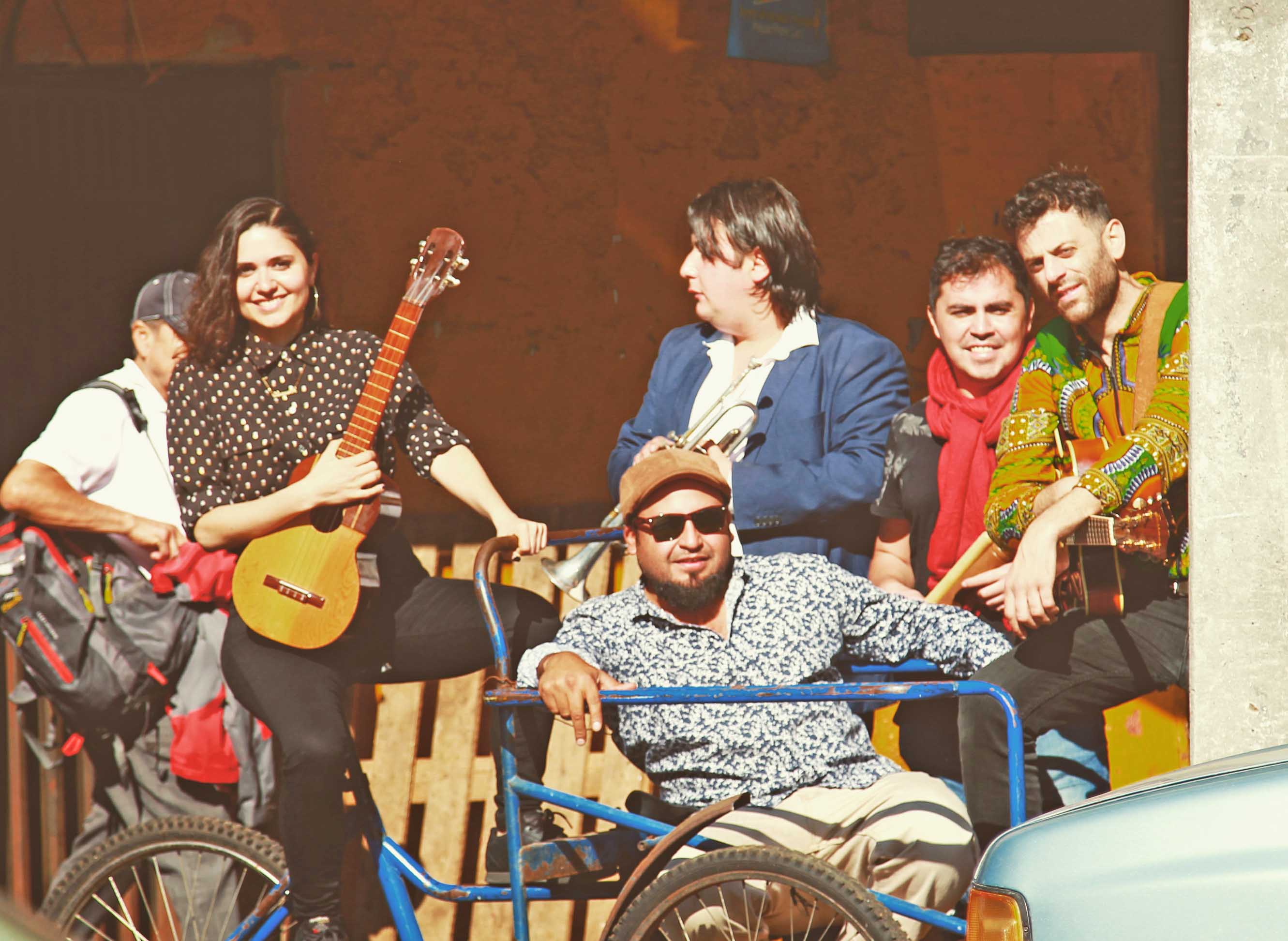 Melancolía y fusión en debut discográfico de Monreal Latin Blues