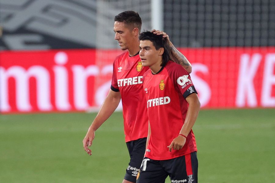 España quiere quedarse con la nueva joya del fútbol argentino
