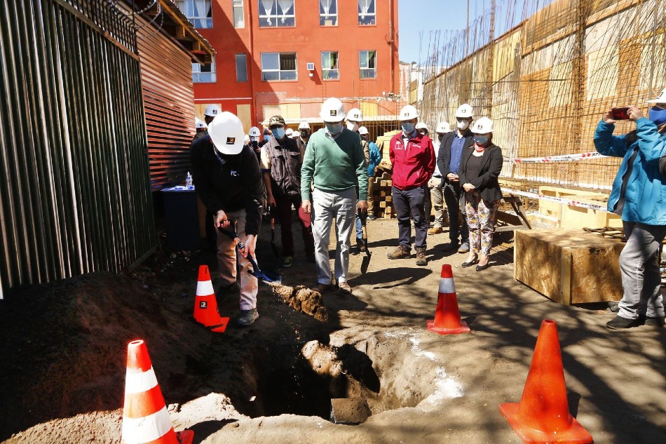 Hogar de Cristo colocó primera piedra de su nueva y moderna hospedería
