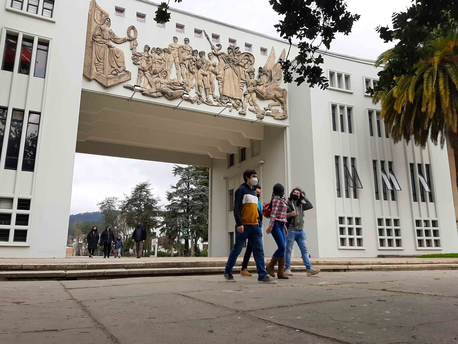 UdeC impulsa ciclo de charlas para transformar desde el conocimiento
