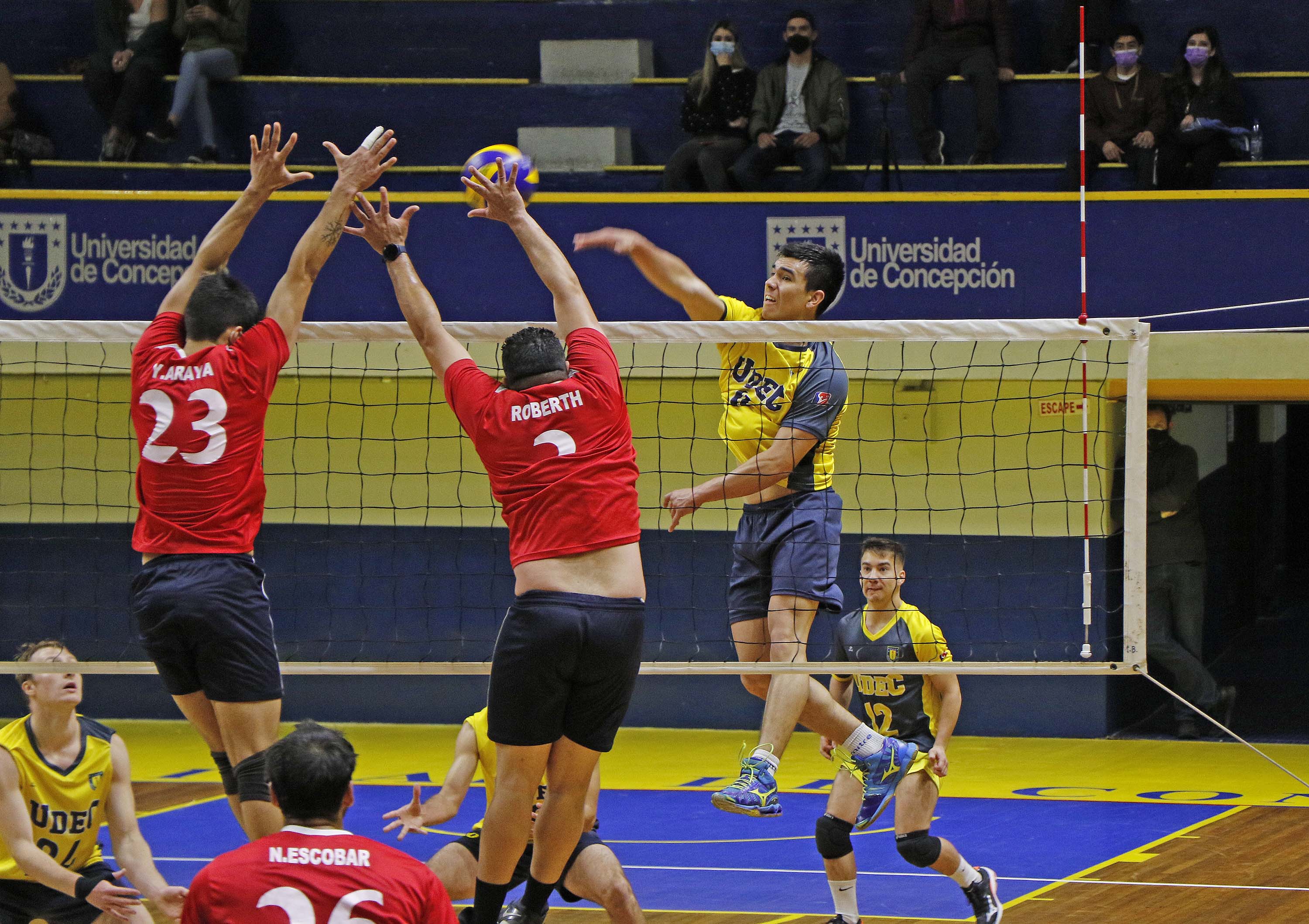 UdeC confirma su buen momento con triunfo ante Manquehue