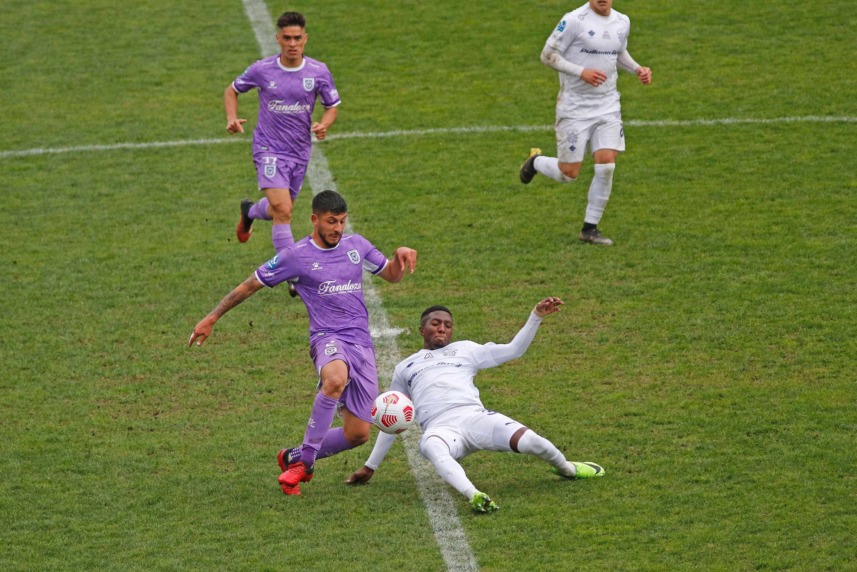 Marcelo Medel dejó el fútbol para hacer justicia fuera de la cancha