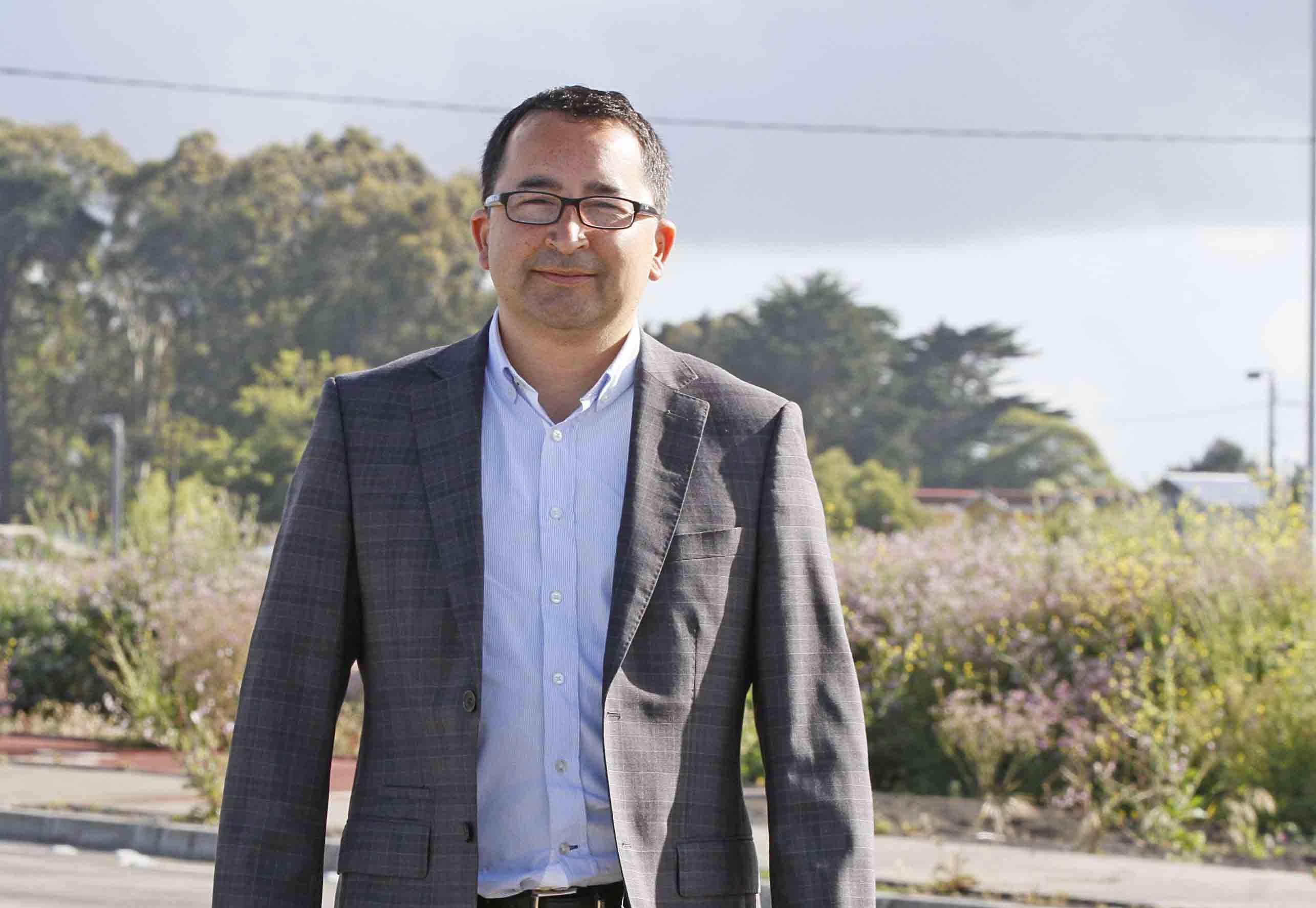 Diputado Félix González inicia junta de firmas para ser candidato presidencial del Partido ...