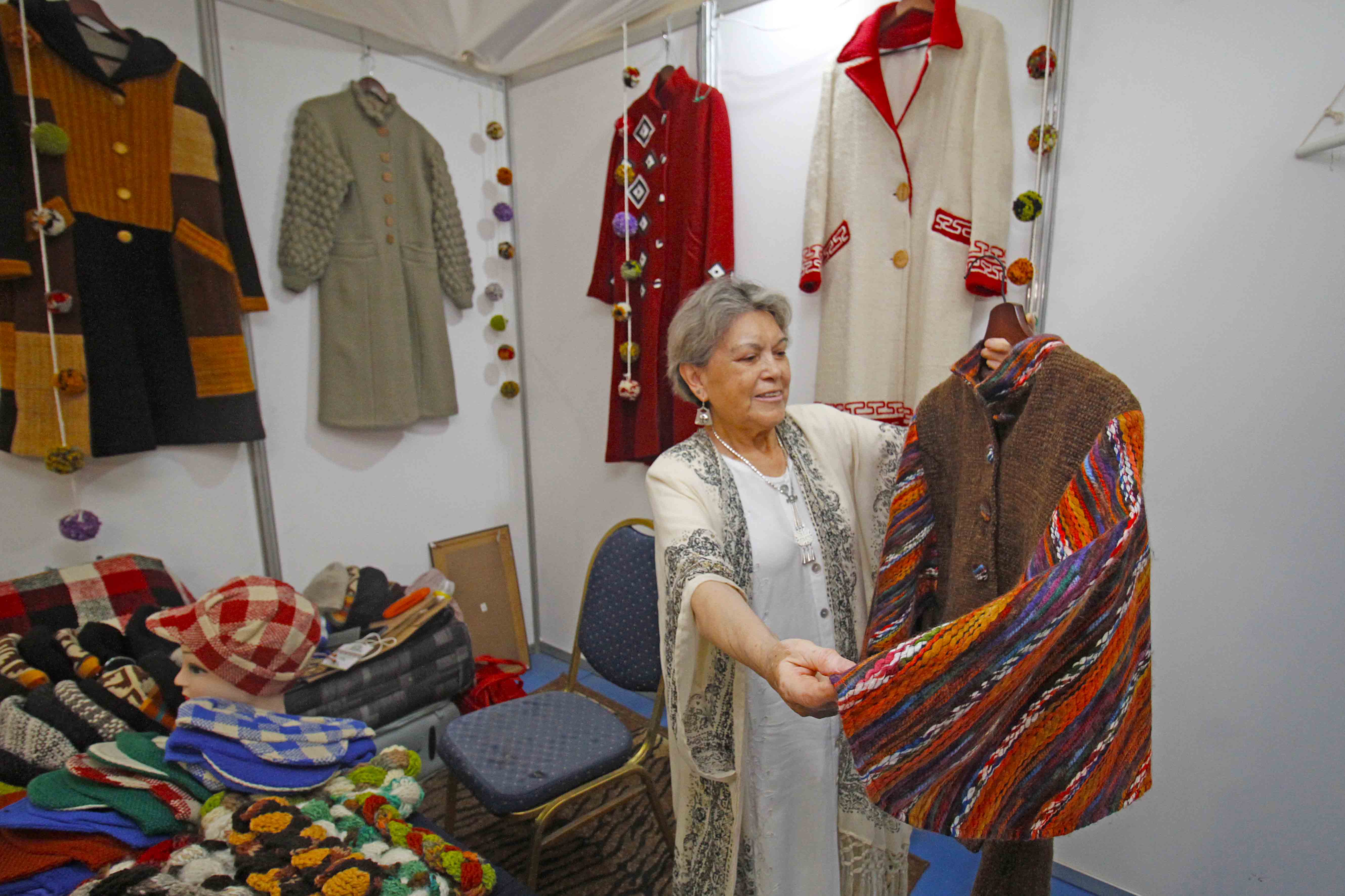 Altas ventas obligan a reponer mercadería en primeras horas de la Feria ...