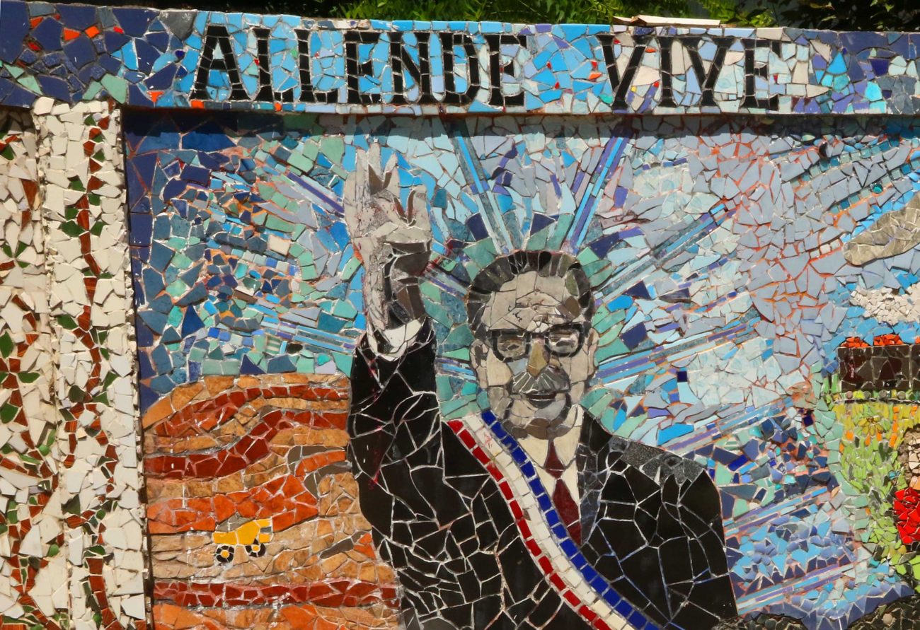 Muro con emblemático mosaico de DD.HH. debe ser reubicado por ensanche ...