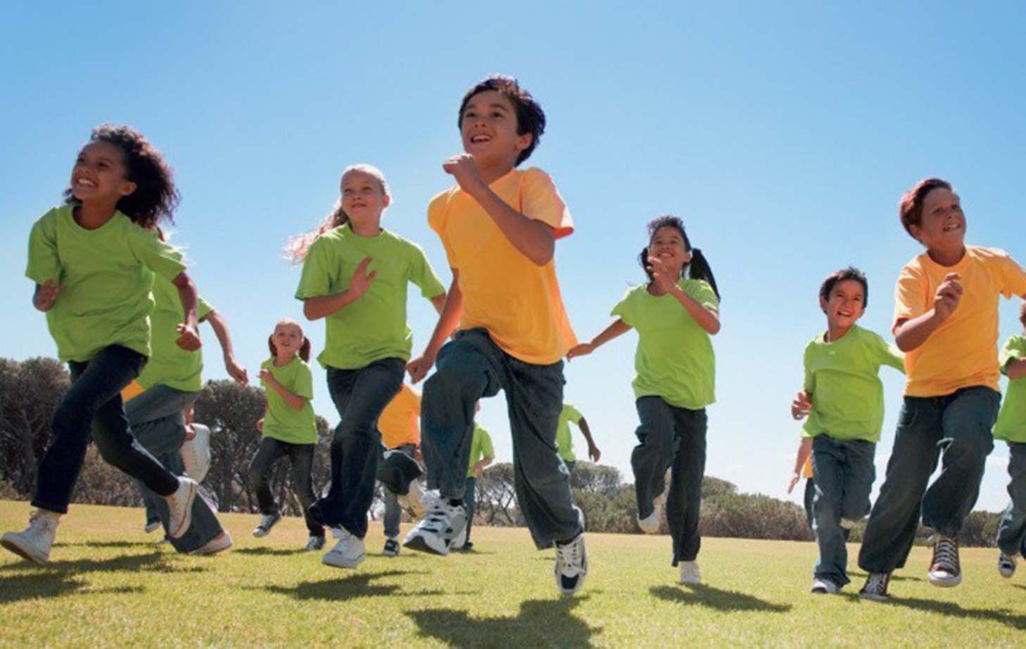 Cómo se puede generar en la población el hábito de hacer deporte