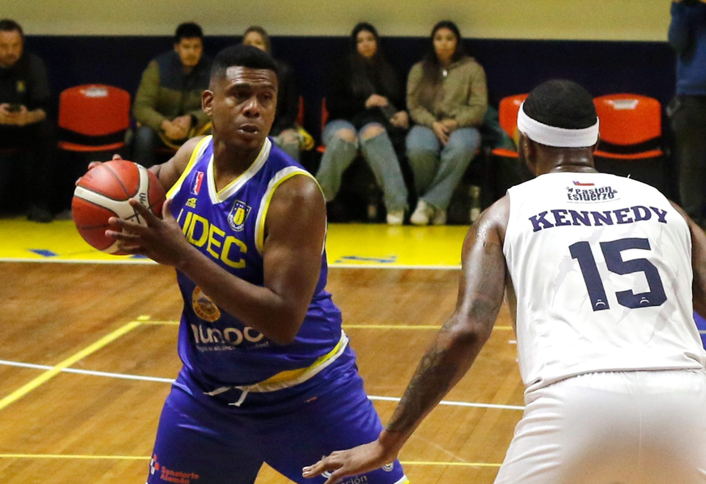 Carlos Milano, el más valioso que nunca tiene una camiseta segura