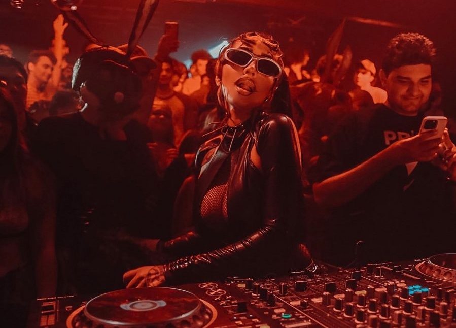 DJ Lizz regresa a la zona como protagonista de la fiesta “Viernes de ...