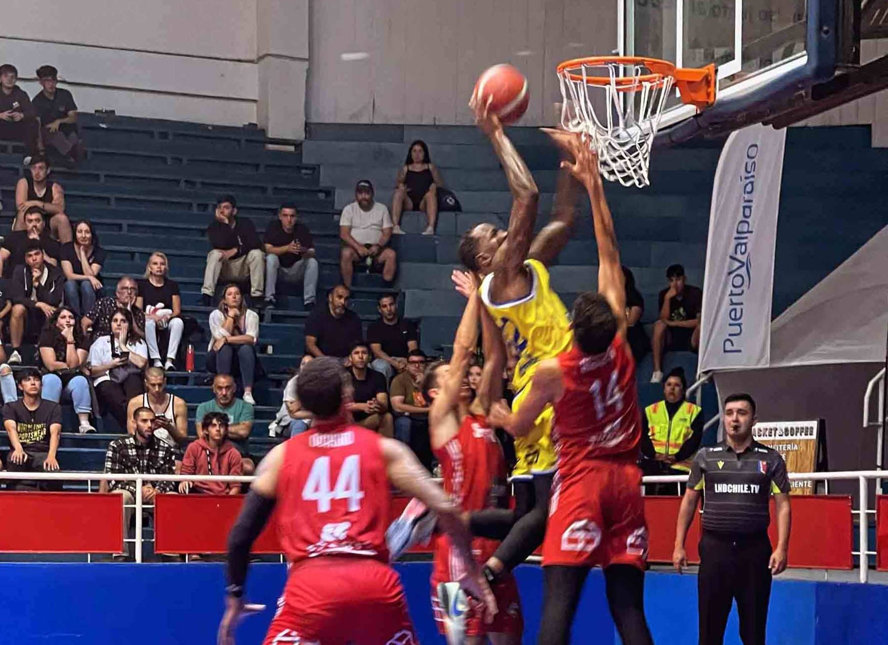 Basket UdeC se trajo un triunfo de dos en sus duras salidas a Santiago y Valparaíso