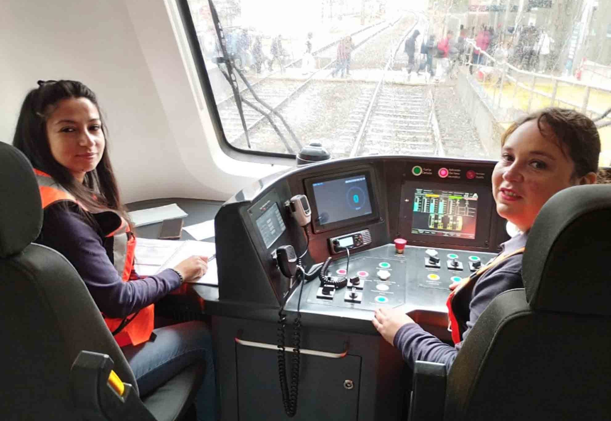 EFE Sur prepara a 14 mujeres para que conduzcan trenes en Biobío y La ...