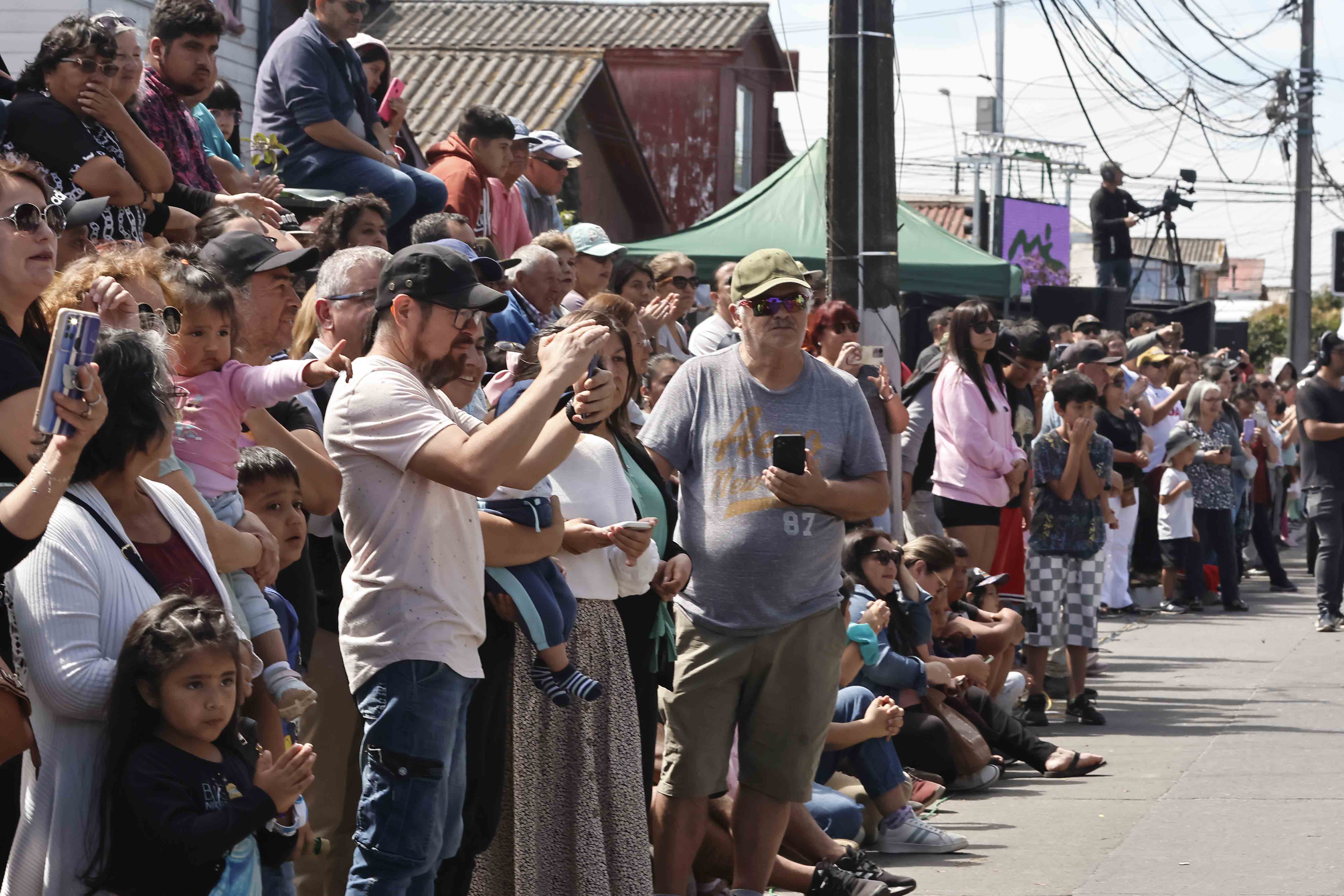 Con desfile y en comunidad: Hualpén conmemoró sus dos décadas de historia