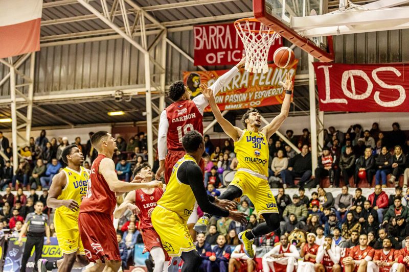 Basket UdeC cumplió la primera meta y ahora puede cerrar todo en casa