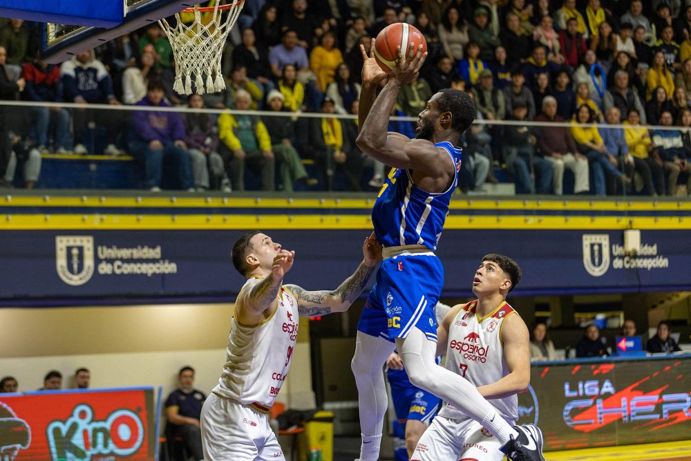 Basket UdeC va por un triunfo que lo regrese a la final de la Liga Nacional