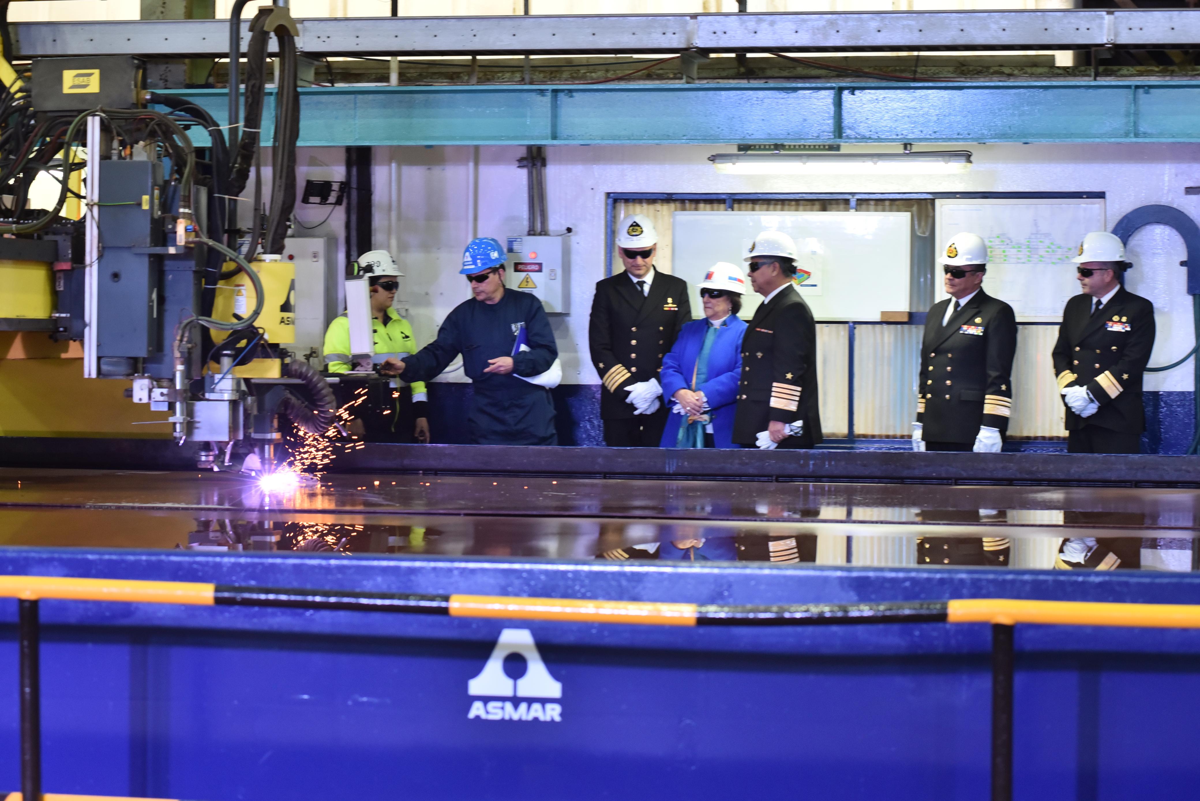 Realizan corte de plancha del segundo Buque Multipropósito del Proyecto Escotillón IV