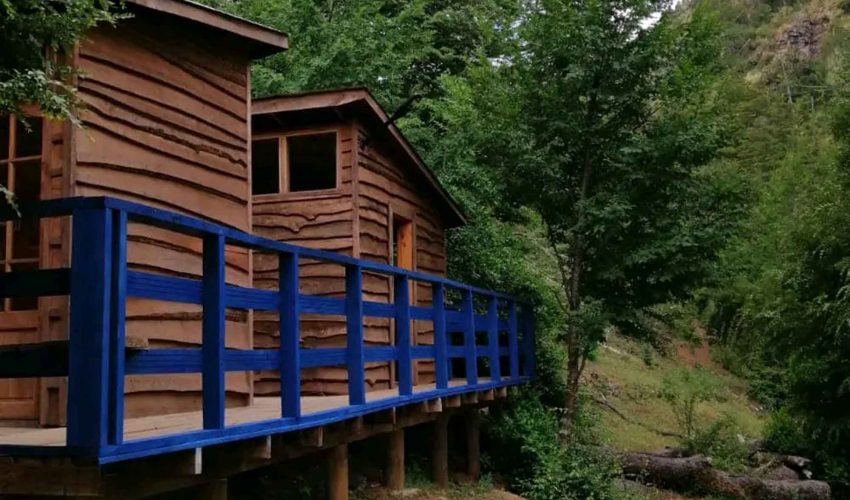 Termas enclavadas en el Cajón del río Queuco